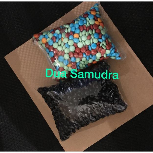 (14) Chococip Chocochip repack contains 250 grams of colored and brown ...