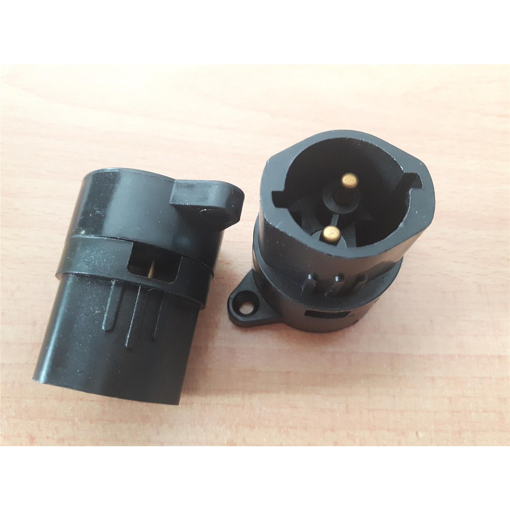 Black B22 Lamp Holder Surface Pin Type Wedge Lamp Holder / Socket (5A ...