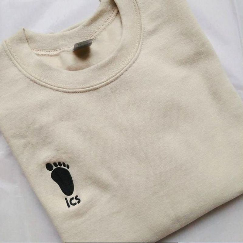 Haikyuu ICS Sweater Logo Screen Right | Haikyuu Merchandise | Haikyuu ...