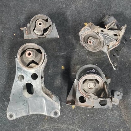 🇯🇵🇯🇵 ENGINE MOUTING NISSAN SERENA C24 QR20 QR25 ENGINE | Shopee Malaysia