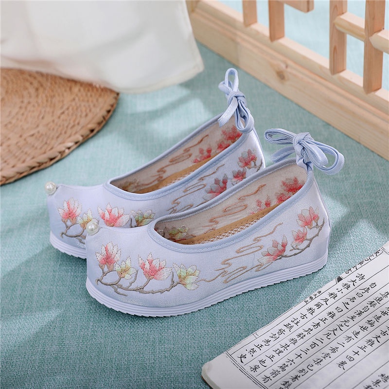 Hanfu shoes original Ming Dynasty antique embroidered shoes汉服鞋子原创明制古风 ...