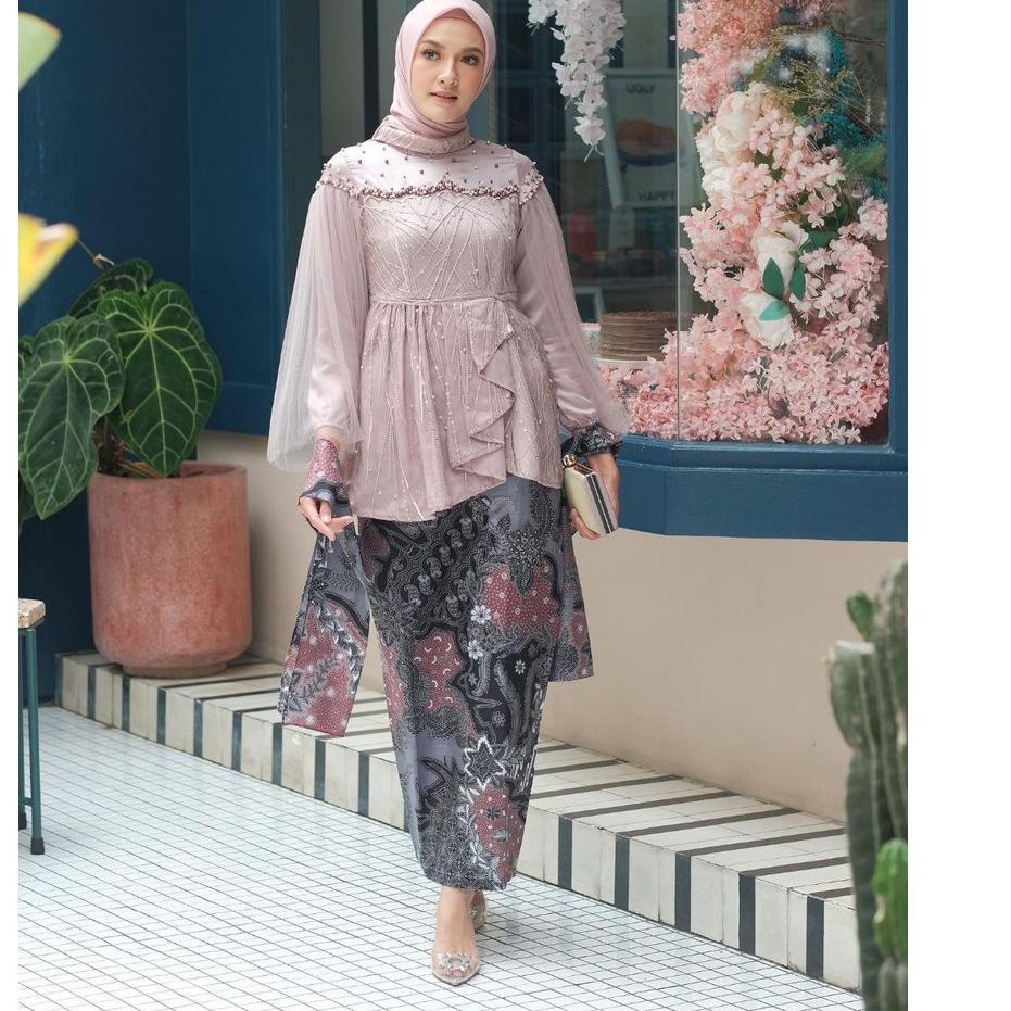 Price. Batik Couple Javanese Blouse Modern Javanese Blouse Graduation ...