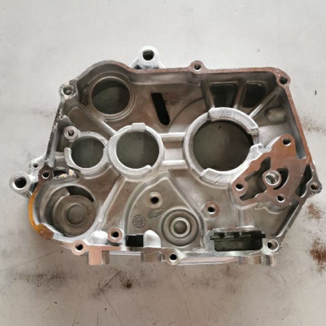 EX5 DREAM RH CRANKCASE CASING ENGINE | Shopee Malaysia