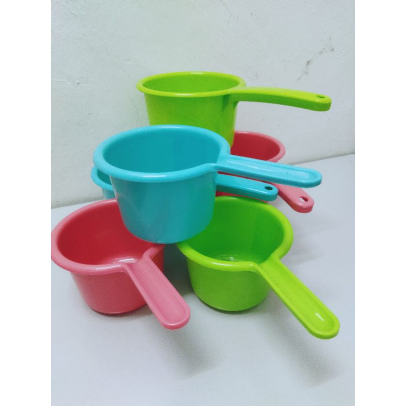 Gayung, Cebok Mandi Kecil / Small Plastic Dipper | Shopee Malaysia