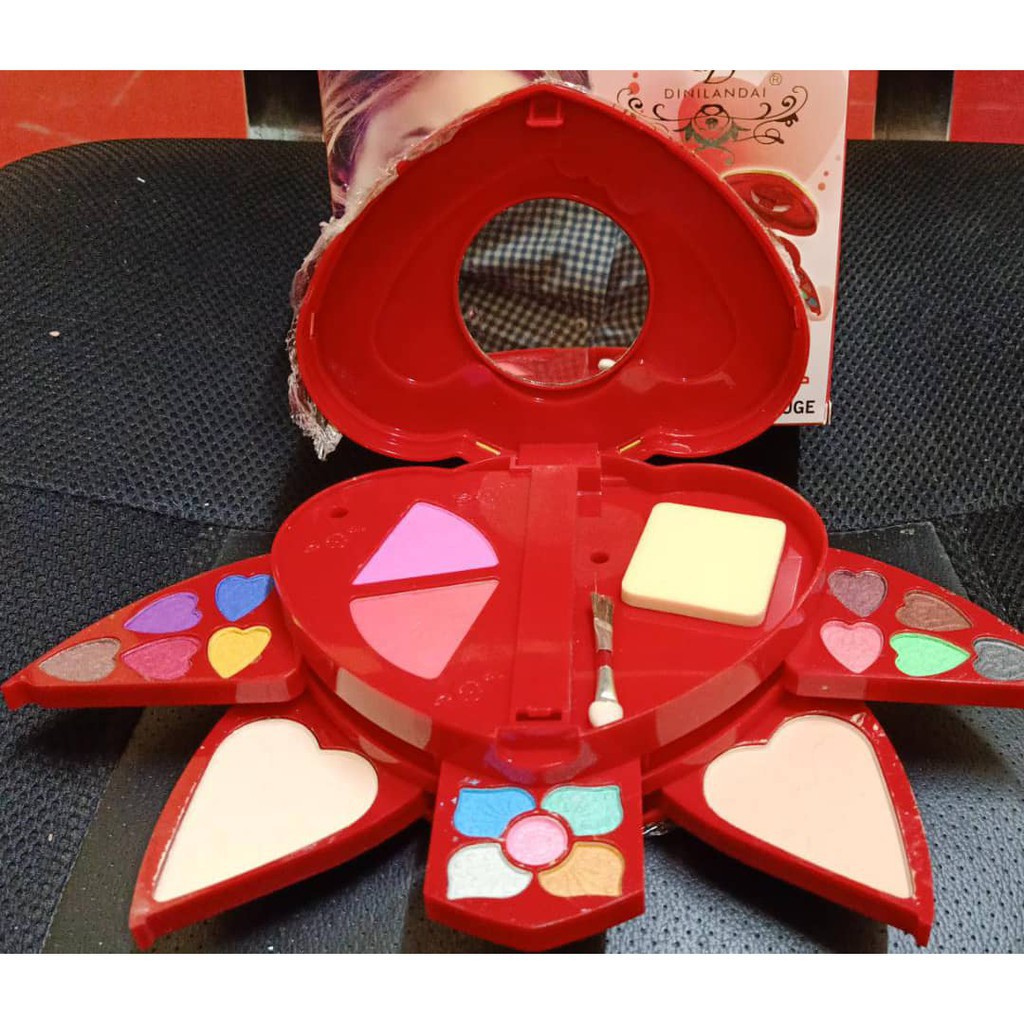 Heart Makeup Kit Red | Saubhaya Makeup