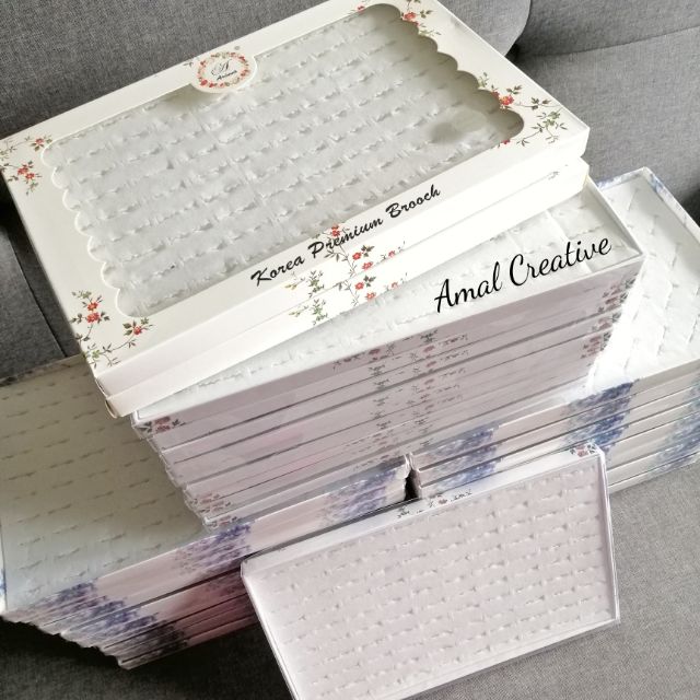 Ring/Brooch Display Box 100 Slot (Kotak Brooch) | Shopee Malaysia