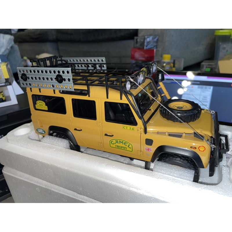 Land Rover Defender 110 ‘Camel Trophy’ Edition | Shopee Malaysia