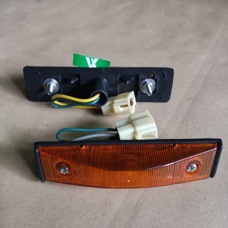 TOYOTA KE70,KE72,KE76 FENDER LAMP 1PC | Shopee Malaysia