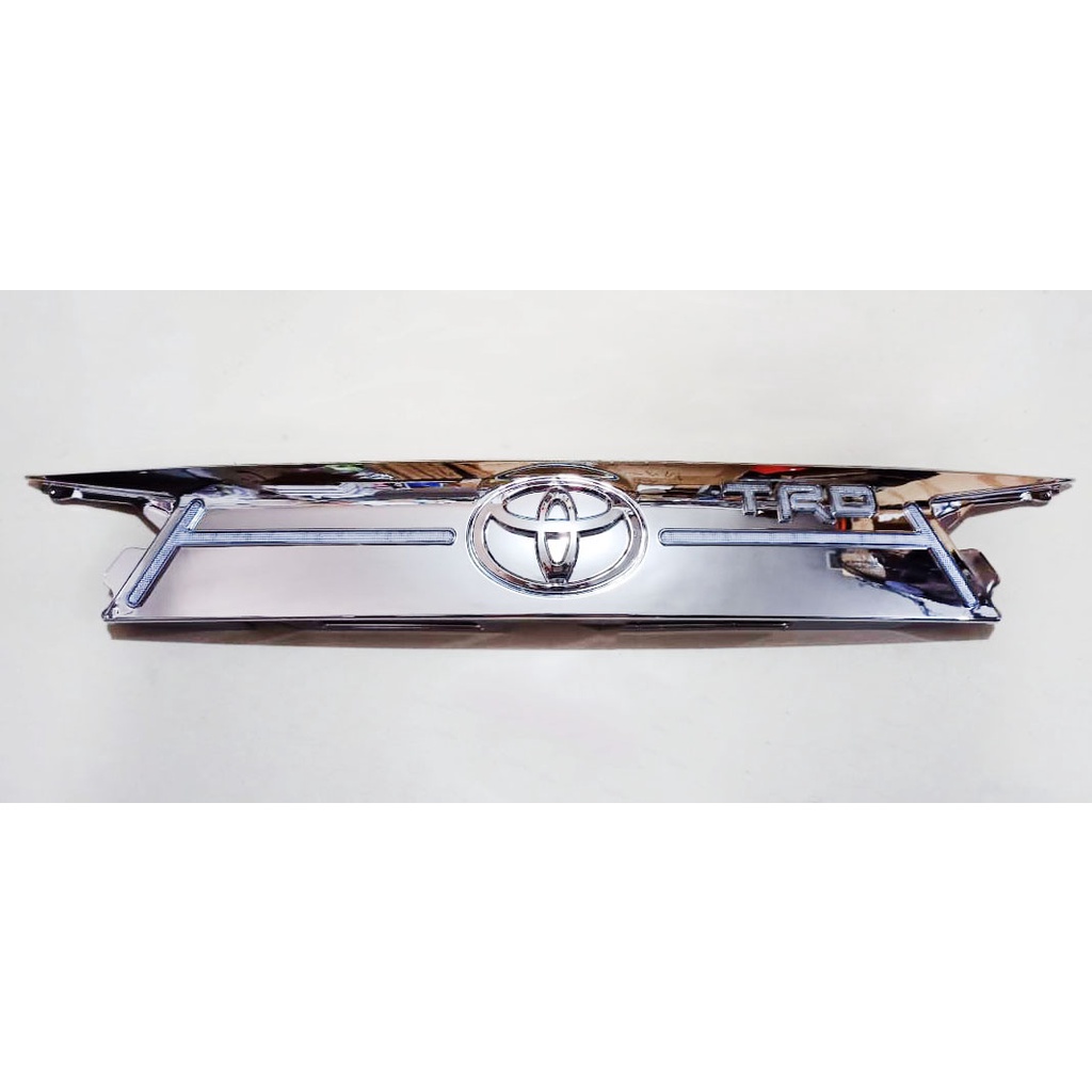 Toyota Innova 2016-2020 Chrome Trunk Lid With LED Light | Shopee Malaysia