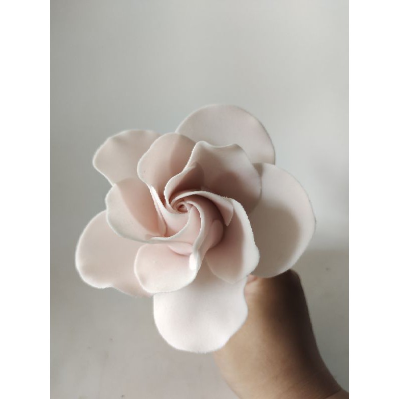 Edible Gumpaste Flower Spiral Rose Sugarflower / Bunga Hiasan Kek ...