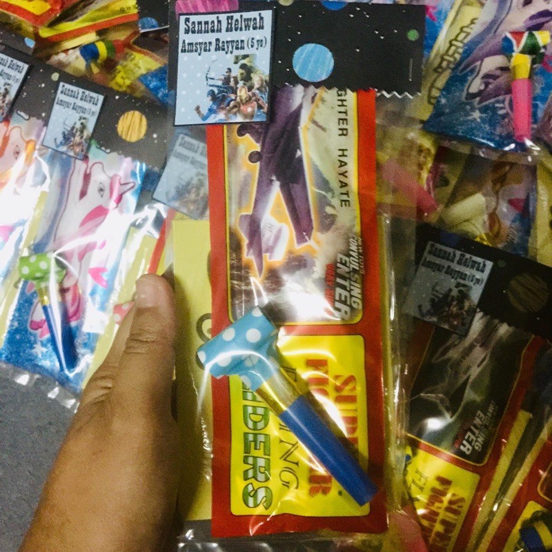 🔥BEST ITEM🔥GOODIES BIRTHDAY- Flying Glider Set ( Flying Glider + Sand ...