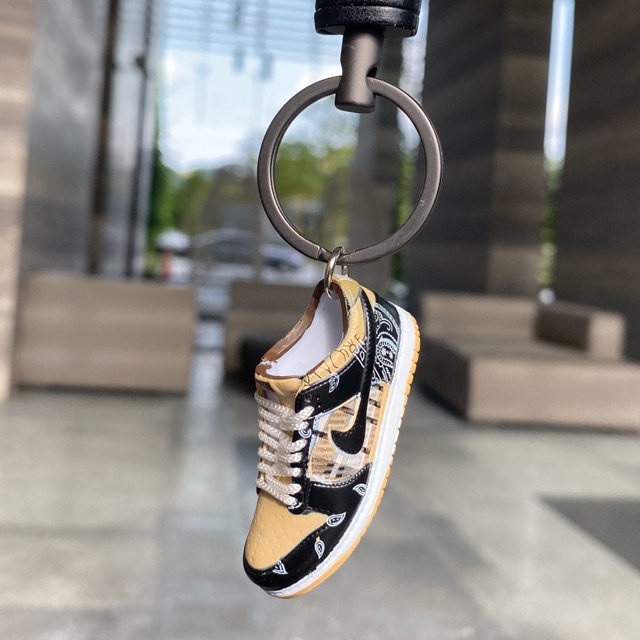 Travis Scott Dunk Low Leather Keychain | Shopee Malaysia