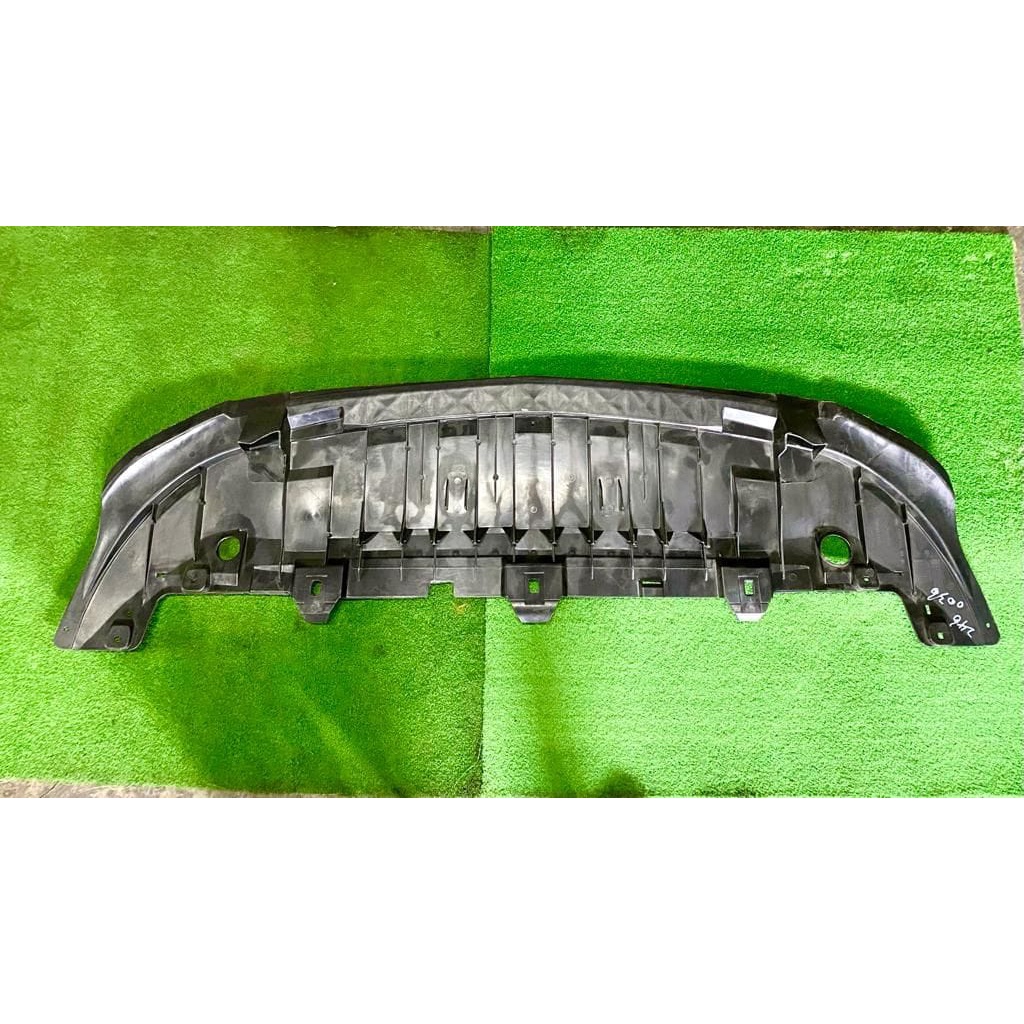 MERCEDES BENZ W246 B200 B250 ENGINE UNDER COVER FRONT 1ST PART ...
