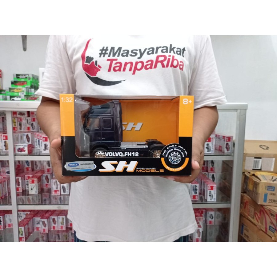 Diecast Volvo FH12 Globetrotter miniature head truck container 32 iron ...