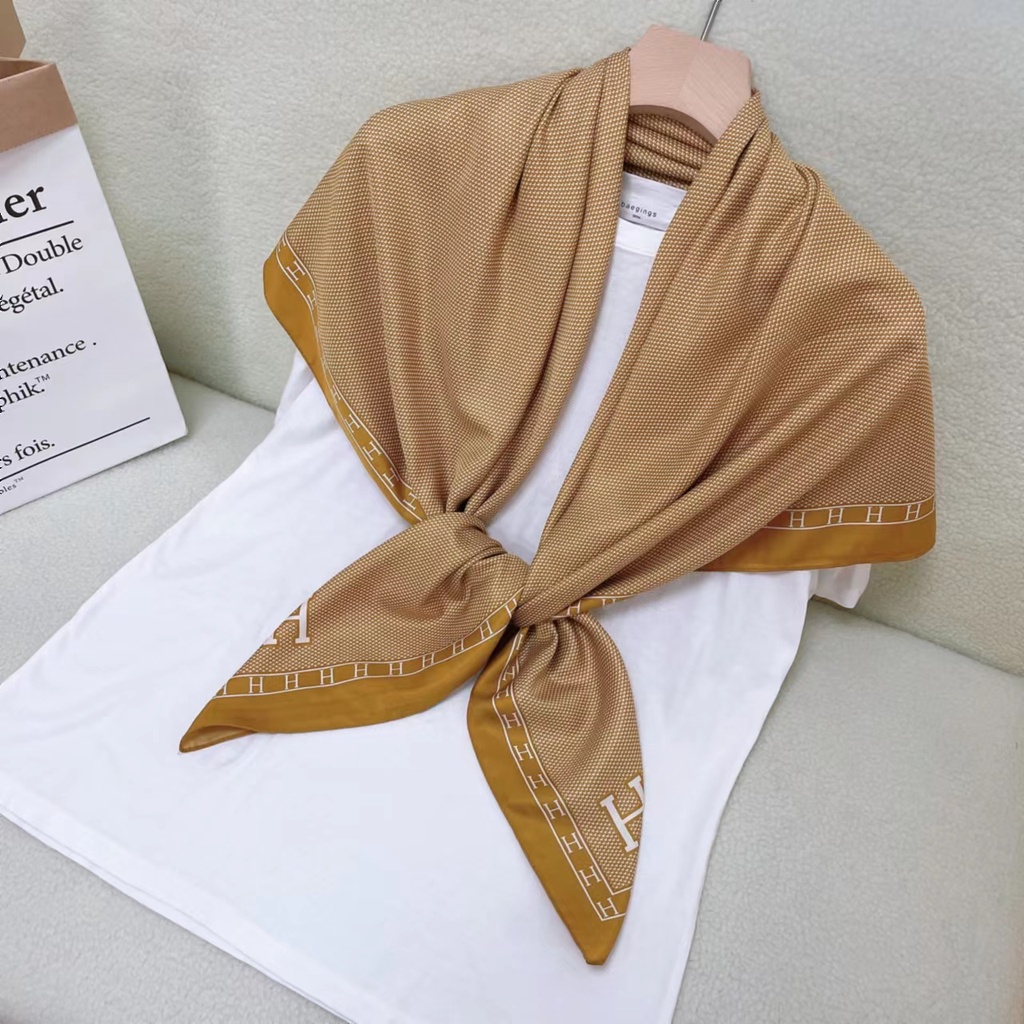 LISA Fashion Scarf 110X110 cm Square Scarf Printed Scarf women Lady ...