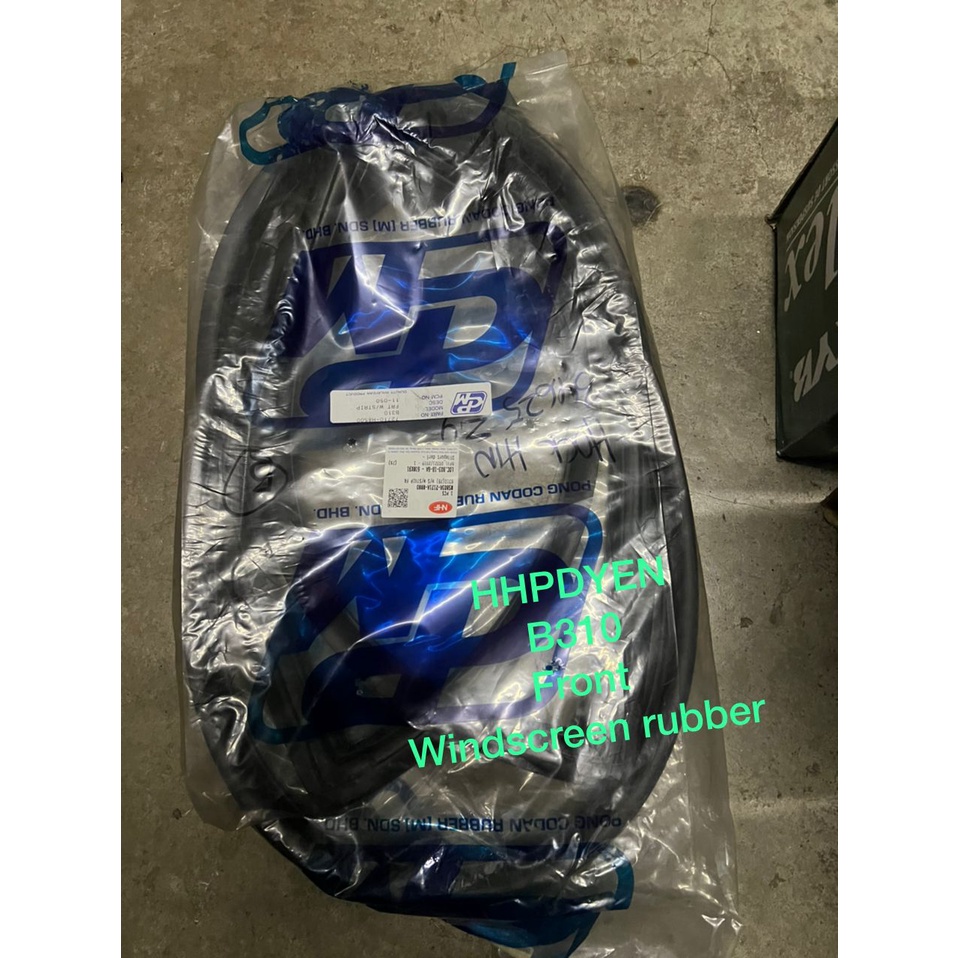 DATSUN B310 FRONT WINDSCREEN RUBBER (1PCS) READY STOCK !!!!! | Shopee ...