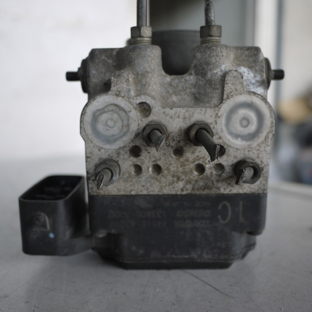 Toyota Rav 4 Original Abs Pump | Shopee Malaysia