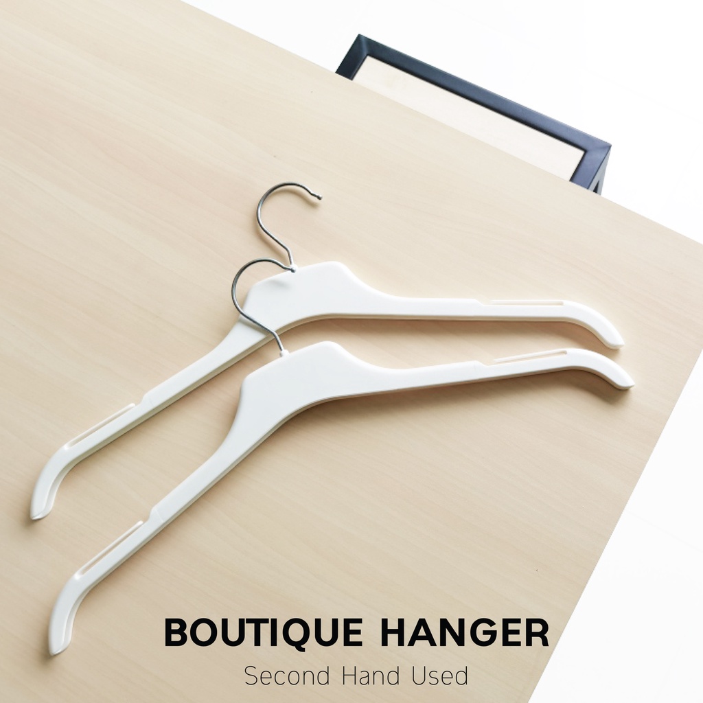 READY STOCK Branded Boutique 2nd Hand used Hanger Clothes Hanger Adult ...