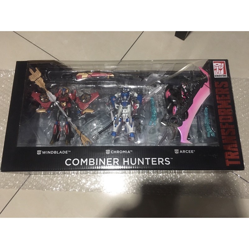 Sold Transformer Combiner Hunter Arcee Windblade Chromia fembot ...