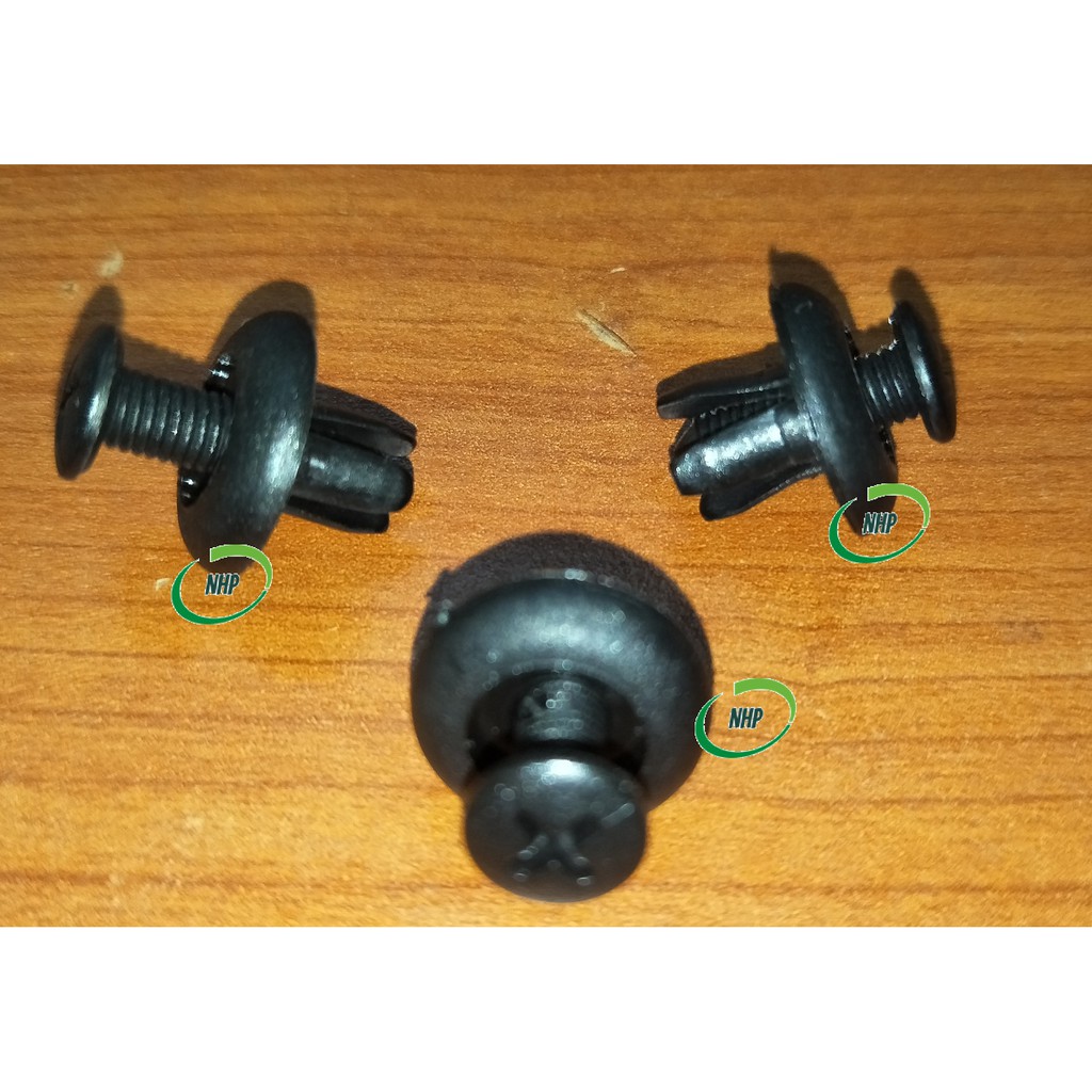 Proton Wira, Iriz Mudguard Inner Cover / Fender Clip (R6) (1 Pc) Produk ...