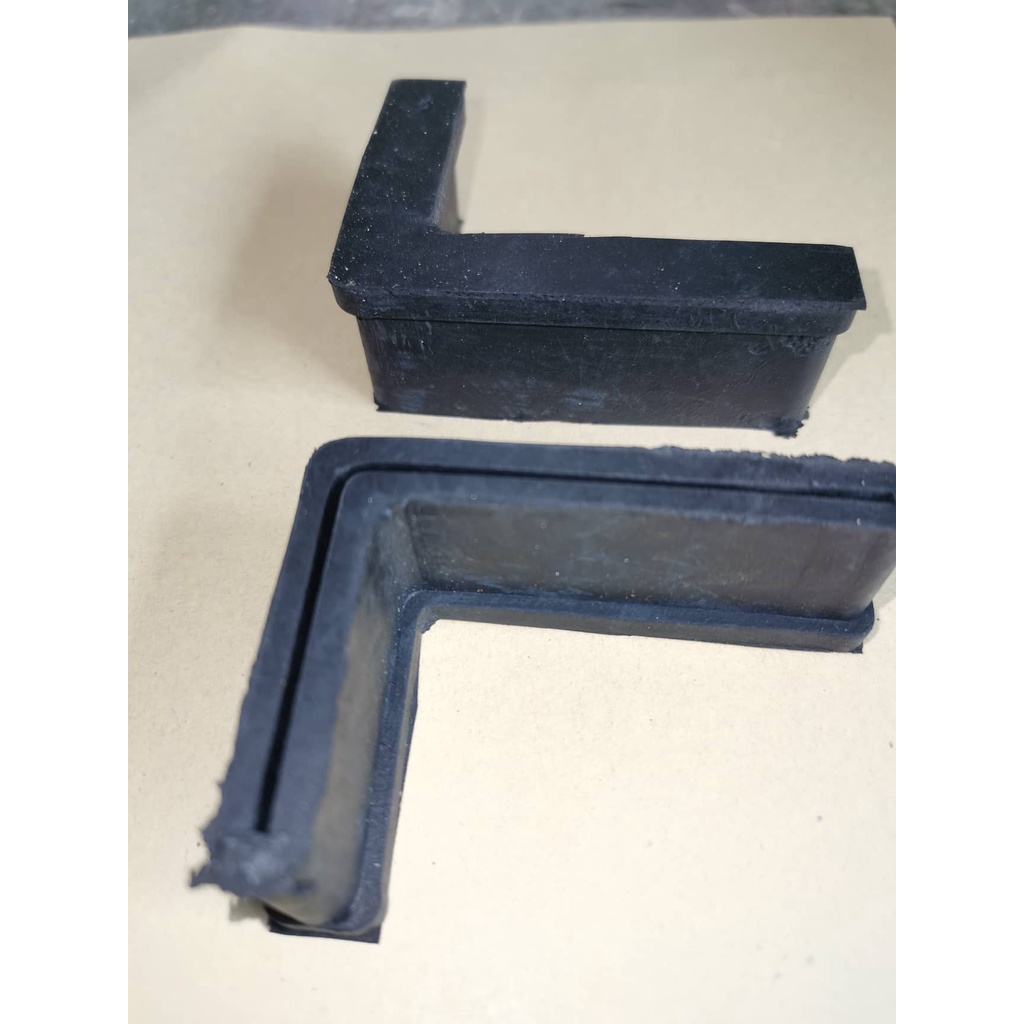 Rubber Stopper Base Rak Besi / Slotted Angle Bar Tapak Getah 38MM*38MM ...