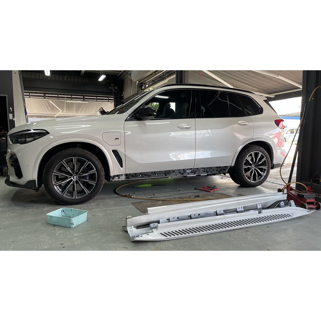 CT Concept BMW SUV X5 G05 Installed Side Step Running Board Replacement ...