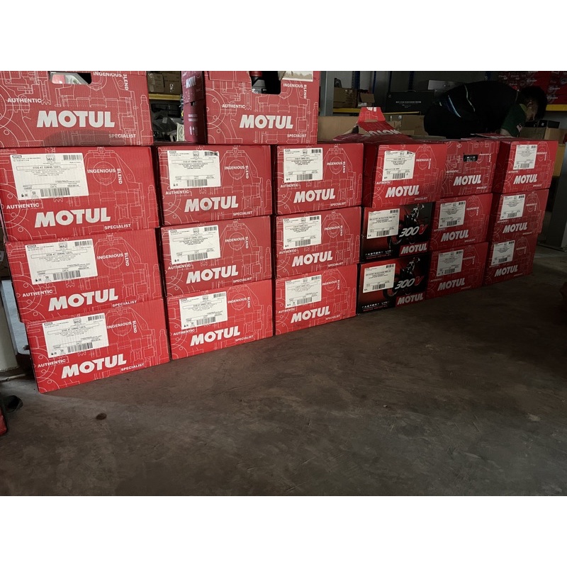 MOTUL OIL ORIGINAL FRANCE (MANUAL BOOK INCLUDE) | Shopee Malaysia