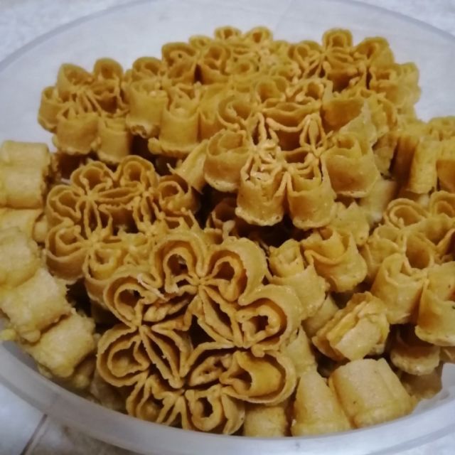 Kuih rose/ kuih loyang/ kuih goyangcik mah | Shopee Malaysia