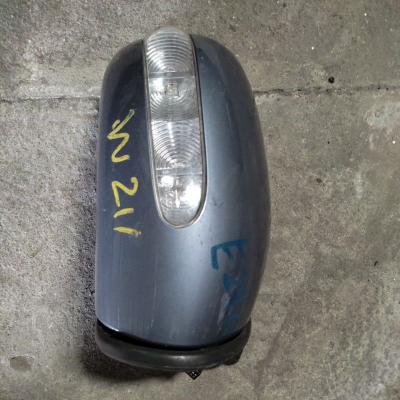 MERCEDES W211 SIDE MIRROR RIGHT SIDE ( 15 PIN ) | Shopee Malaysia