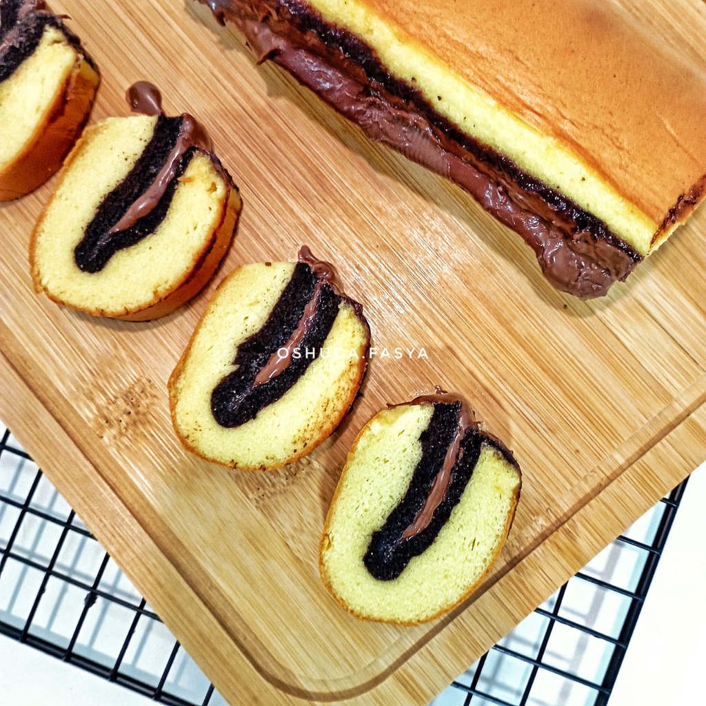 KEK TAPAK KUDA GEBU | 10 INCH | NUTELLA | KINDER BUENO | Shopee Malaysia