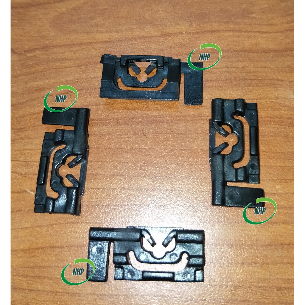 Ford Laser Mazda 323 Windscreen Clip (1 Pc / 1 Biji harga) | Shopee ...