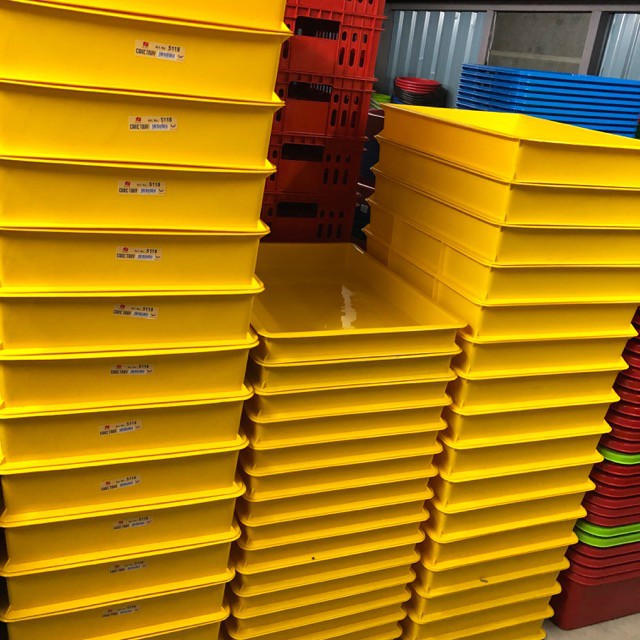 Yellow Plastic Cake Tray With Cover / Bakery Tray / Bread Tray / Food ...