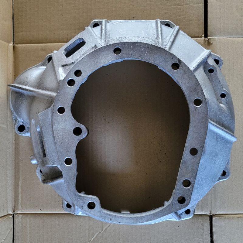 Daihatsu Delta 14B USED bell clutch housing manual gearbox transmission ...