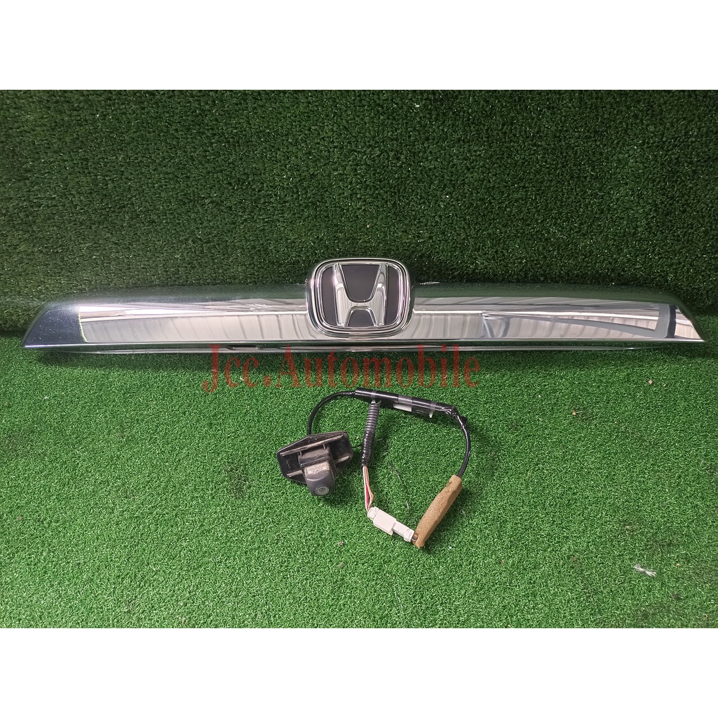 HONDA CRV (SWA) REAR BONNET GARNISH WITH REAR CAMERA [C-2-3] | Shopee ...