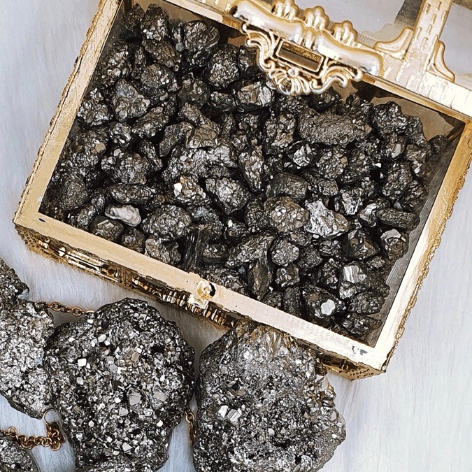 Pyrite (Bringer of Luck) Wallet Charms Cubes Chips Dust For Candle ...