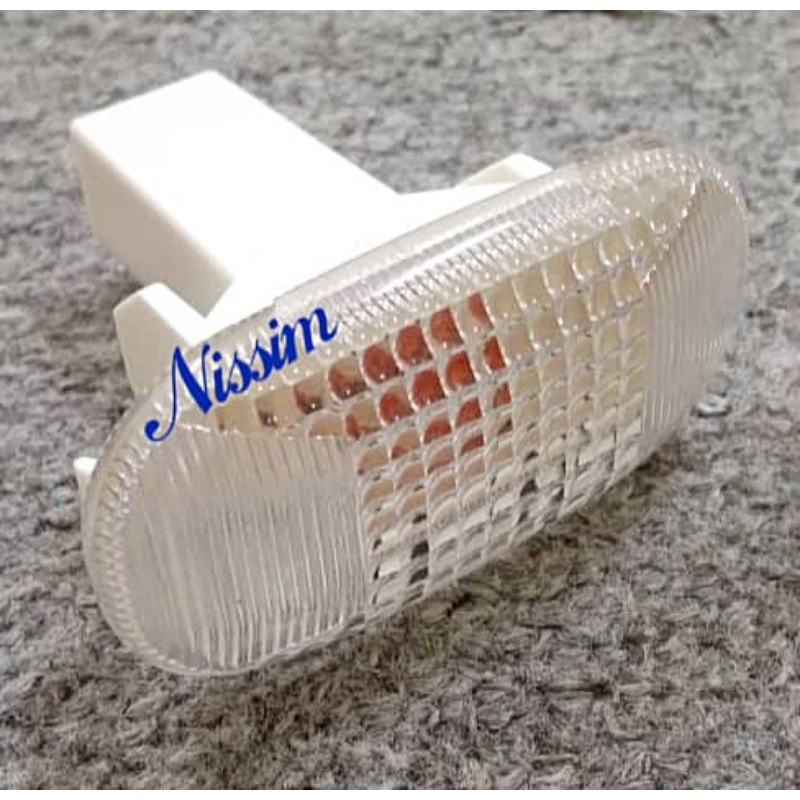 Mudguard Lamp Kelisa,Kenari (fender lamp)(with bulb)(warna putih ...