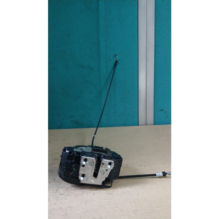 NISSAN NAVARA 2009'-2015' DOOR LOCK F/RH ( 3 PIN MODEL ) | Shopee Malaysia