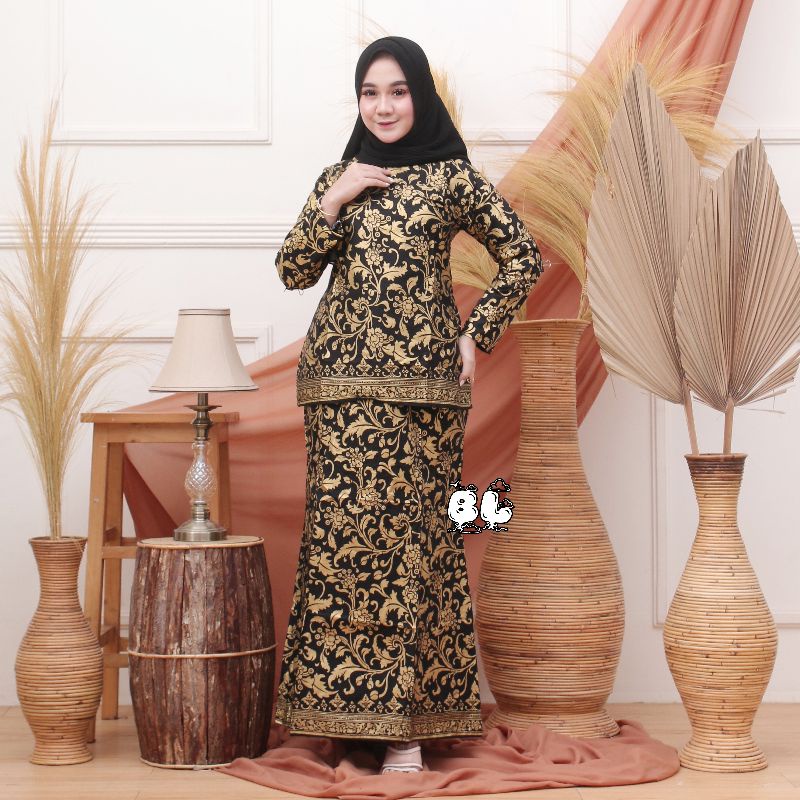 Mega - Latest Malay Women's KURUNG Clothes MODERN Women's BATIK Suits ...