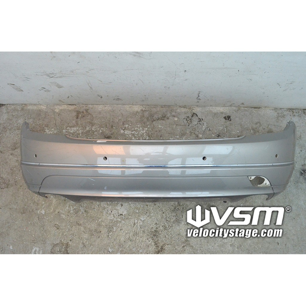Mercedes Benz W204 rear bumper GOOD QUALITY | Shopee Malaysia