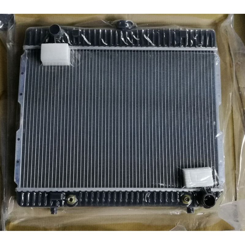 MERCEDES-BENZ W123 (D) 250D 77'-85' PA32 HIGH QUALITY RADIATOR | Shopee ...