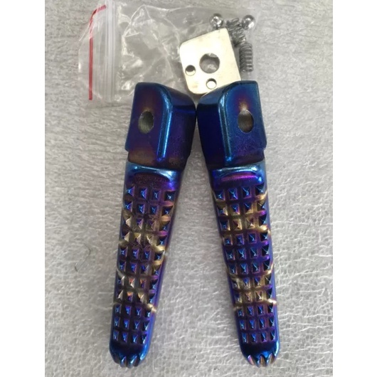 Titan ALUMINUM REAR FOOT RACK USED FOR ALL TYPES OF VEHICLES (NOT USED ...