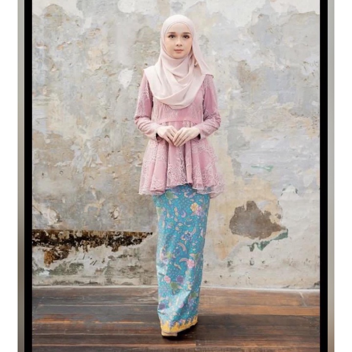 Minimalace Batika Suri Minaz Leeyanarahman Jovian | Shopee Malaysia