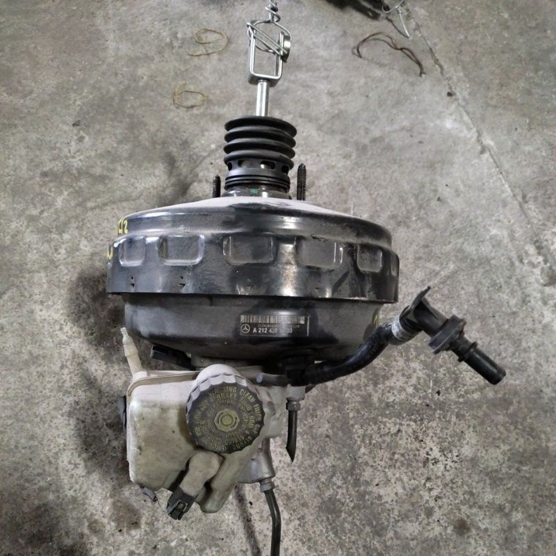 MERCEDES W212 BRAKE SERVO/MASTER CYLINDER USED ( A2124301230 ) | Shopee ...