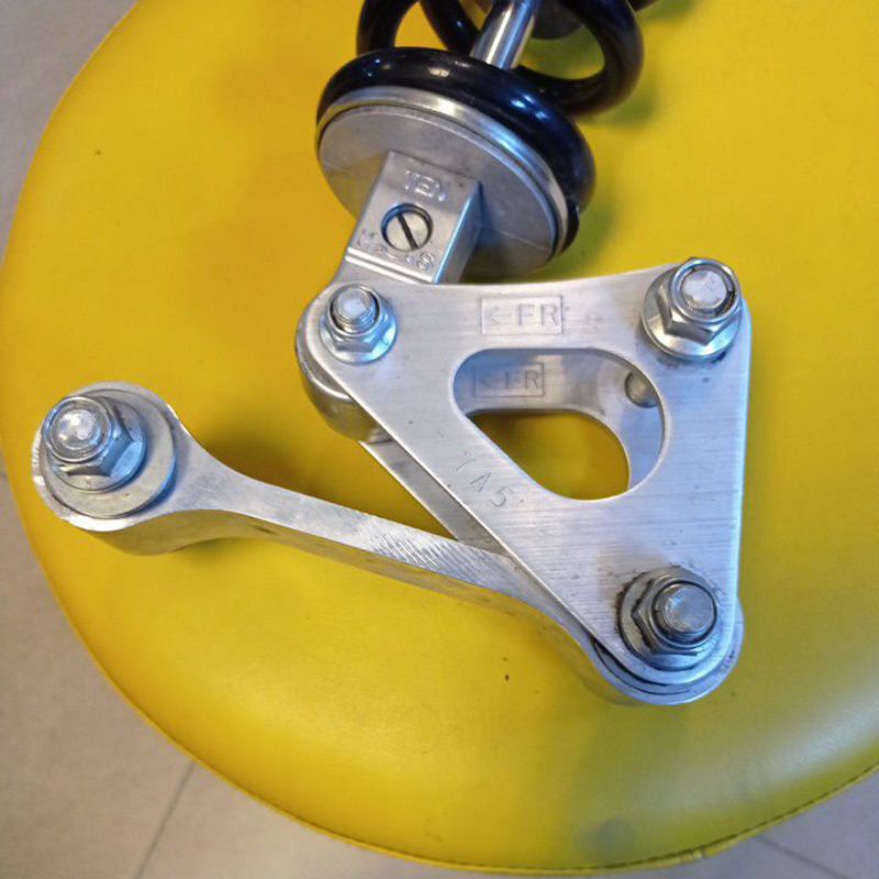 Suzuki GSXR GSX-R 1000 2017 - 2021 rear factory OEM monoshock + linkage ...