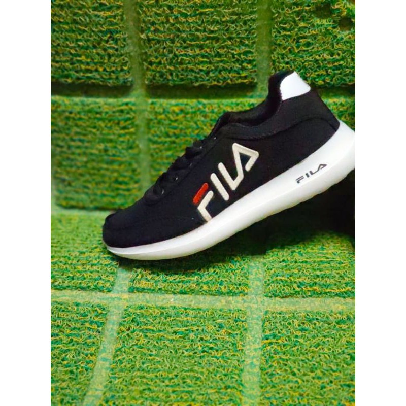 converse original 🔥Fila FD Runner Black White🔥 | Shopee Malaysia