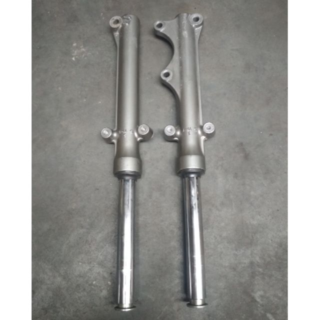 💯ORI MOTOR👍🏻 Fork Yamaha LC135 v1 | Shopee Malaysia