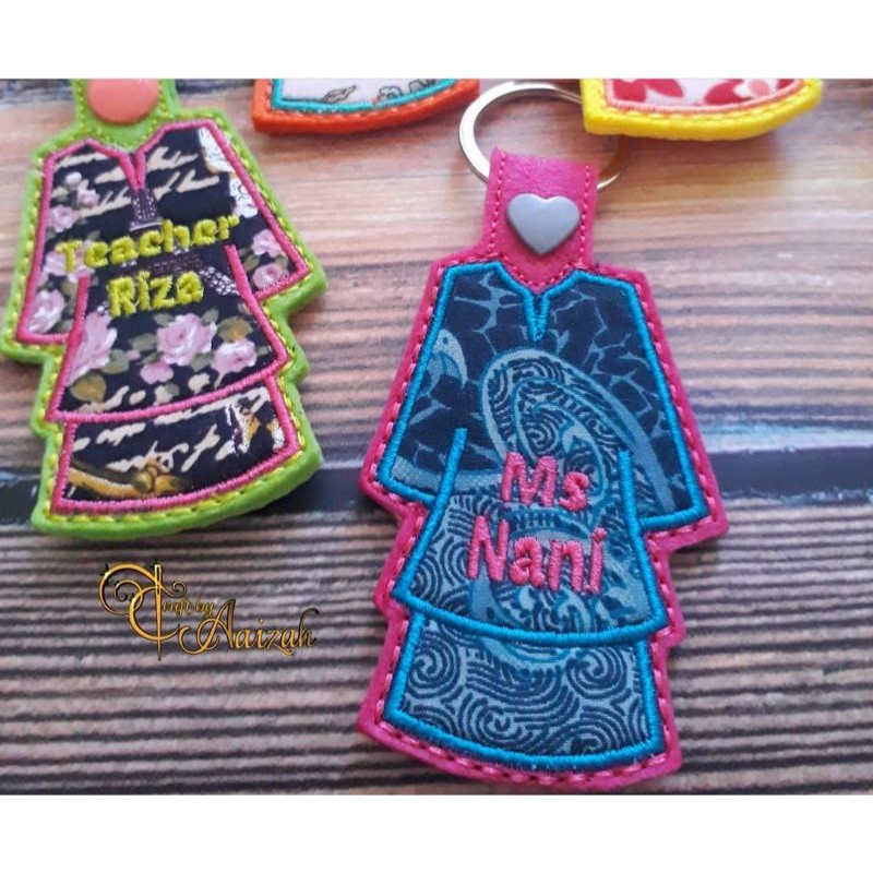 Keychain Baju Kebaya / Baju Kurung / Cheongsam (sulam nama) | Shopee ...