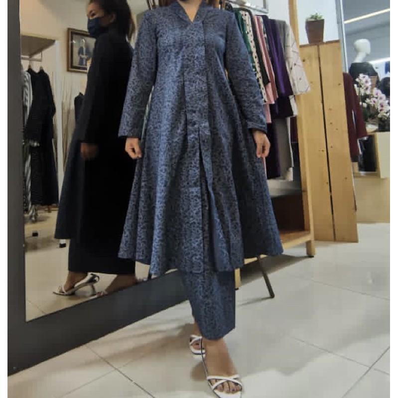 Kebaya Klasik Eksklusif / Baju Raya 2021 Kurung Riau Kurung Moden ...