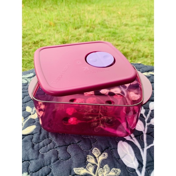 Tupperware Reheatable Lunch Box / Crystalwave Divided / Microwaveable ...