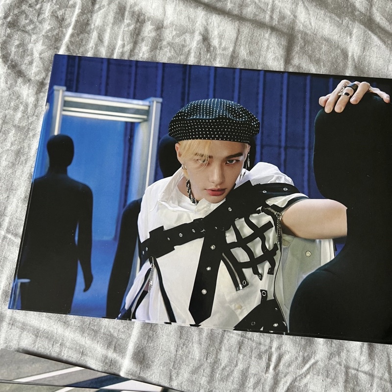 [OFFICIAL] STRAY KIDS ODDINARY - Mini poster | Shopee Malaysia